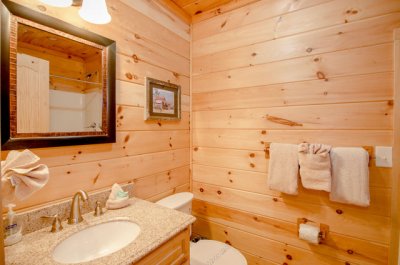 Golden View Lodge Cabin - 6 bedroom 5 bathroom/sleeps 20