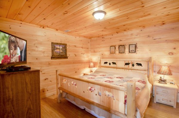 Golden View Lodge Cabin - 6 bedroom 5 bathroom/sleeps 20